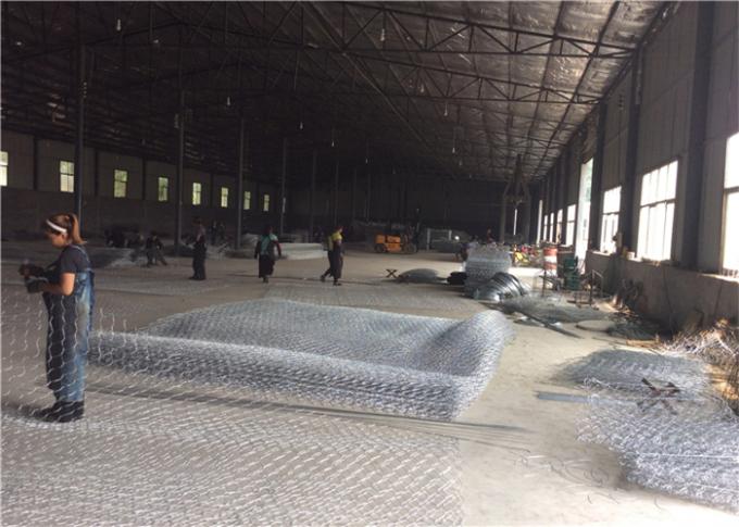 Galvanized Wire Mesh Stone Retaining Wall 3.0 - 6.0 Mm Wire Diameter