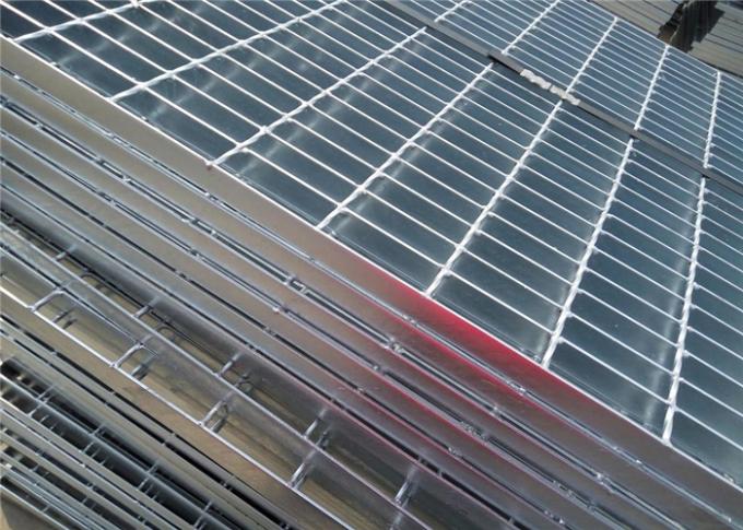 Galvanized Sheet Welded 32x5 Serrated Metal Grating